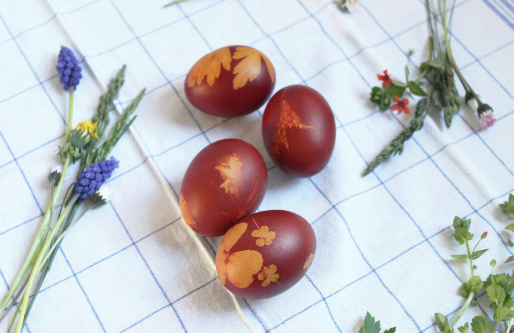 Atelier DIY : la tradition des œufs rouges de la Pâques orthodoxe ...